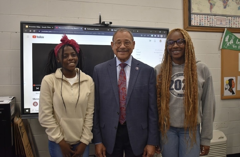 US Representative visits SCMHS | Seminole County Middle High School
